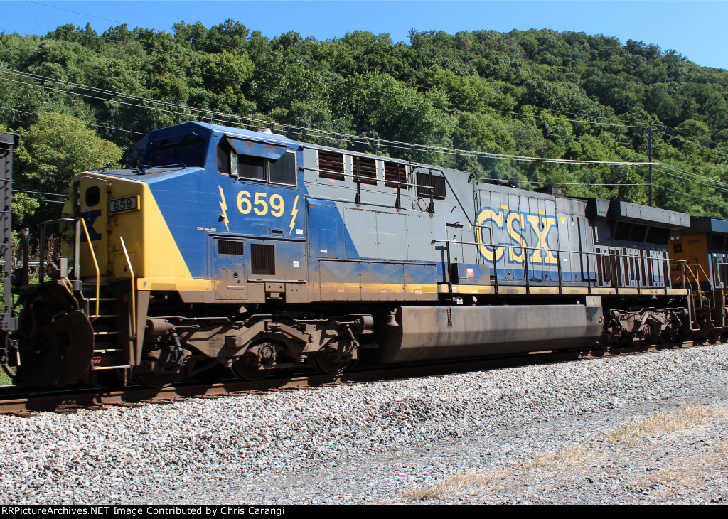 CSXT 659 on N720-02